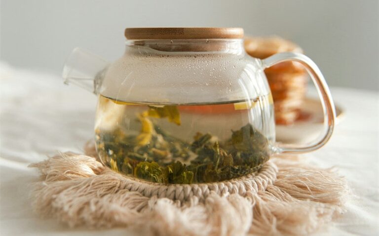 15 Best Foods That Help Stay Awake Naturally