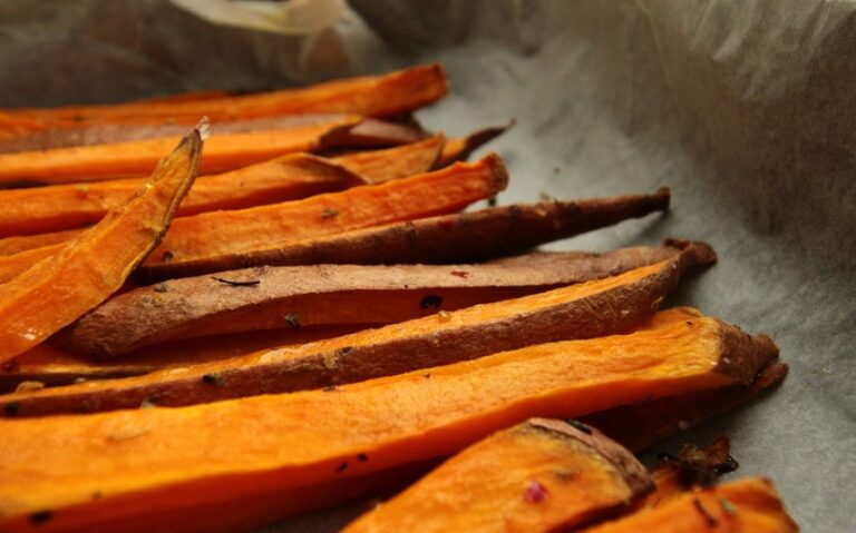 15 Best Foods That Help Stay Awake Naturally